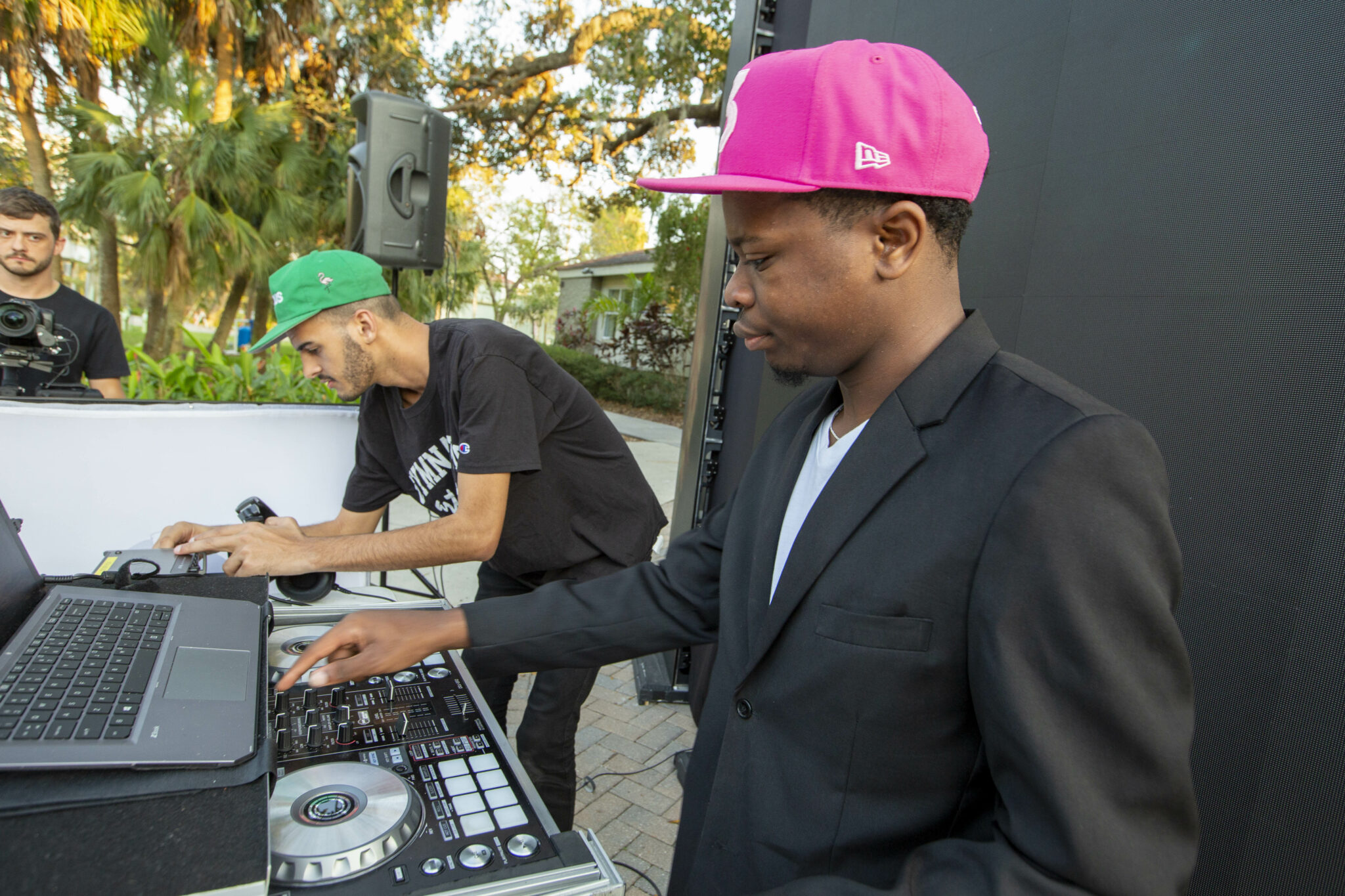 Fashion shows brings together sustainable design, production management ...